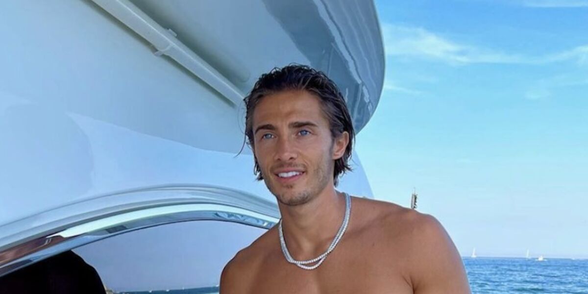 Dylan Thiry se confie sur sa chirurgie dentaire - Implant dentaire ...
